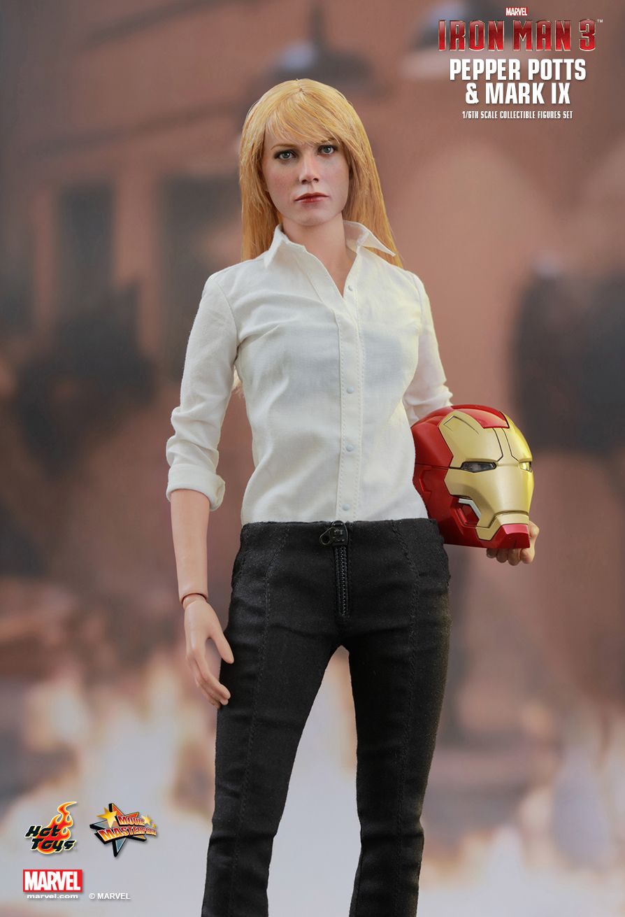 Pepper Potts Iron Man 3 Abs